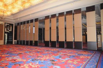 China BUNGE Mobile Sound Proof Sliding Partition Walls 65-100mm Thickness with 15-59dB Acoustic Rating for Hotels and Commercial Spaces for sale