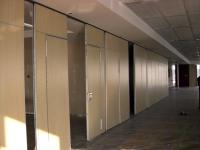 China Sliding Folding Sound Proof Wall Partition 65mm 85mm 100mm Aluminium Trolley Commercial Interior Door for sale