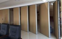 China Hanging Fireproof Acoustic Screen Restaurant Room Dividers Double Wheels for sale