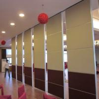 China Soundproof Operable Folding Partition Wall 85mm Thickness for Ballroom Hotel STC 55db for sale