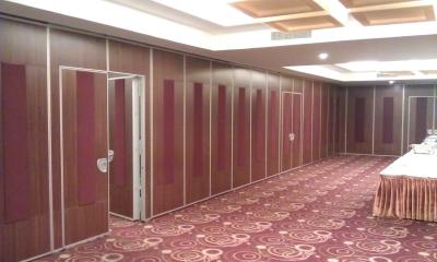China Acoustic Fabric Commercial Operable Partition Walls 6m Height for sale
