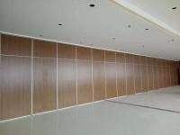 China Industrial Acoustic Conference Room Dividers 55db Soundproof Movable Partition for sale