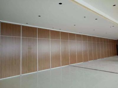 China Industrial Acoustic Conference Room Dividers 55db Soundproof Movable Partition for sale