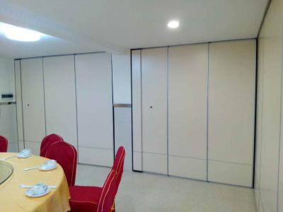 China Operable Movable Folding Partition Wall For Hotel Melamine Surface for sale