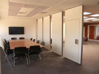 China Sliding Office Room Partition Walls Aluminium Profile 4m Height Soundproof 65mm Panel for sale
