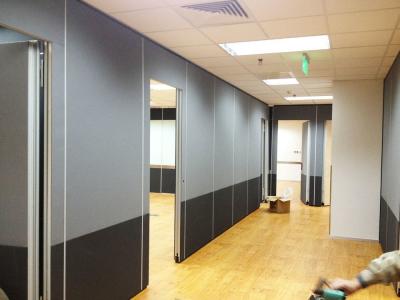 China Sliding Folding Acoustic Room Dividers Sound Proof Partitions 85mm 40-49dB for sale