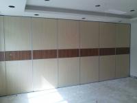 China 85mm Thickness Movable Acoustic Partition Wall Melamine Leather Plywood 2000-13000mm Height for sale