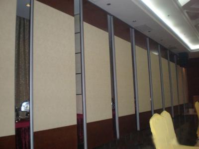 China Hotel Banquet Hall Folding Partition Walls 85mm Melamine Fabric Finish ISO9001 for sale
