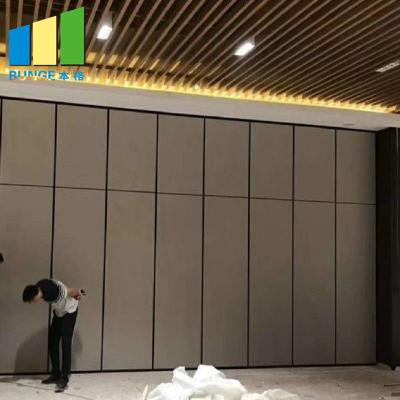 China Easy And Quick Installation Folding Partition Wall Retractable Partition Walls with Hanging Track System for sale