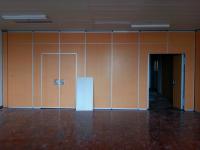 China Foldable Soundproof Material Operable Partition Walls For Restaurant Economical for sale