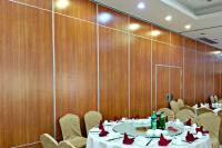 China Collapsible Aluminium Frame Acoustic Partition Wall Max Height 18000mm Sound Insulation 55dB for sale