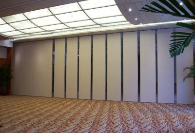 China Collapsible Acoustic Partition Wall Aluminum Frame Melamine Finish 65mm Thickness for sale