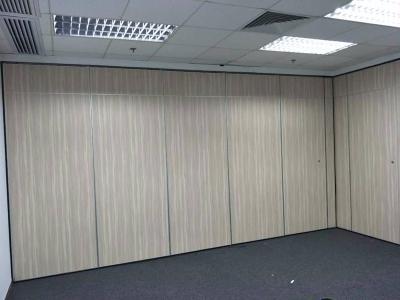 China Movable Hotel Banquet Hall Folding Partition Walls Floor to Ceiling 65mm 100mm Aluminum Frame for sale
