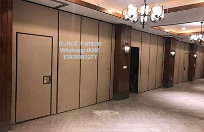 China Collapsible Folding Movable Partition Walls 65mm 85mm 100mm for Function Room Sound Insulation for sale