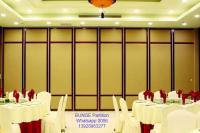China Melamine Finish Sliding Partition Walls With Aluminum Tacks And Rollers for sale