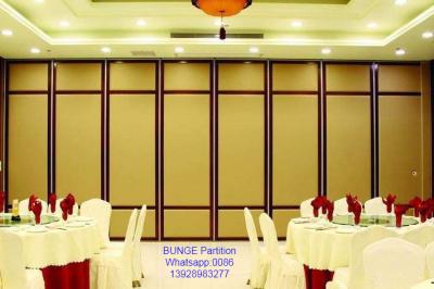 China Melamine Finish Sliding Partition Walls With Aluminum Tacks And Rollers for sale