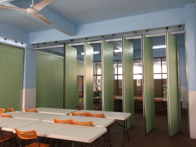 China Commercial Aluminum Profile Foldable Partition Wall 65mm to 100mm Retractable Flexible for sale