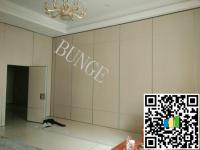 China MDF Aluminum Operable Acoustic Movable Office Partition 65mm 85mm 100mm Folding Door for sale