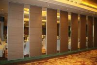 China Folding Acoustic Partition Wall 65mm Soundproof Mobile Partition Walls for Commercial Use for sale