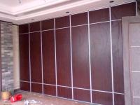 China Commercial Acoustic Operable Folding Partition Wall 65mm Thickness Top Hung No Floor Track for sale
