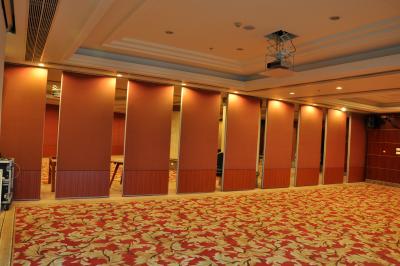 China Plywood Finished Folding Partition Walls for Classroom 65mm Thickness Soundproof Room Dividers for sale