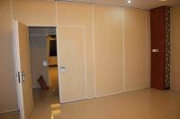 China Melamine Surface Movable Track Roller Acoustic Partition Wall For Hotel 4m Height for sale