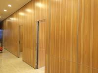 China Movable Sliding Soundproof Partition Wall 300kg Capacity for Office Meeting Room for sale