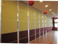 China Folding Soundproof Conference Room Office Partition Walls With Flexible Hanging System for sale