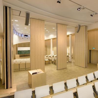 China Modern Acoustic Movable Partition Wall System / Sliding Folding Partition for sale