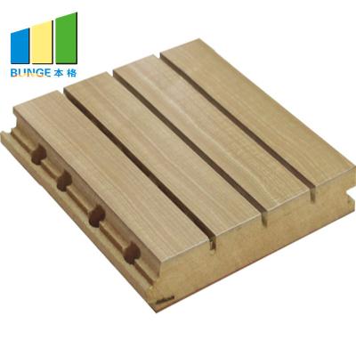 China Eco-Friendly Wooden Grooved Acoustic Wall Panels 133x2440mm with 0.8 NRC and E0/E1 Grade for sale