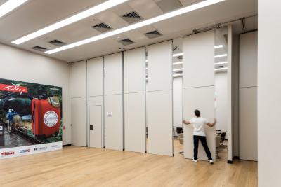 China Sound Proofing Foldable Movable Partition Walls For Conference Room / Hotel for sale