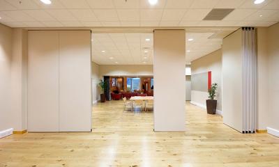 China Aluminum Frame Movable Partition Walls 85mm Thickness Sound Insulation STC 53 Operable Wall Systems for sale
