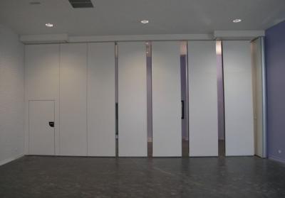 China Folding Sliding Operable Partition Walls Acoustic Conference Room Dividers for sale