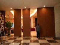 China Classroom Movable Partition Walls Ceiling Sliding Aluminium Track for sale