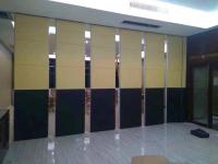 China Melamine Surface Operable Sliding Partition Walls For Gym OEM Service for sale