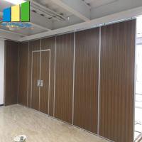 China Movable Soundproof Folding Room Partitions Aluminum Frame + Board Structure for sale