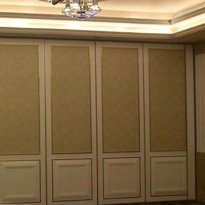 China 4000mm Height Restaurant Movable Acoustic Partition Walls 65mm Panel Thickness for sale