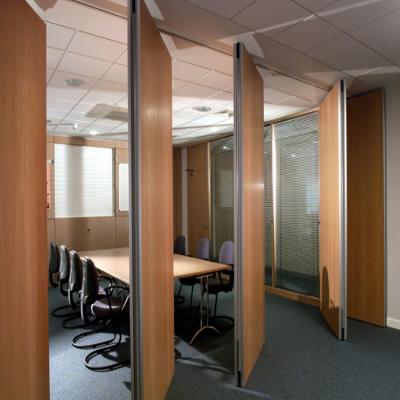 China Top Hung Movable Partition Wall 85mm Thickness Soundproof Operable Wall for Office for sale