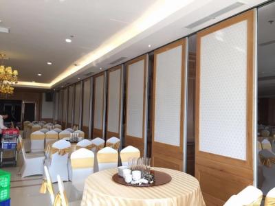 China Top Hanging System Acoustic Foldable Partition Wall Anodized Aluminum 6063-T5 Frame for sale