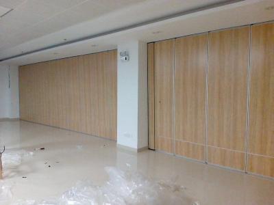 China Sound Insulation Movable Partition Wall 100mm Thickness Aluminum Frame for Restaurant for sale