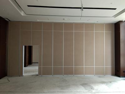 China Soundproof Acoustic Operable Sliding Partition Wall 85mm Thick 40dB Sound Insulation for sale