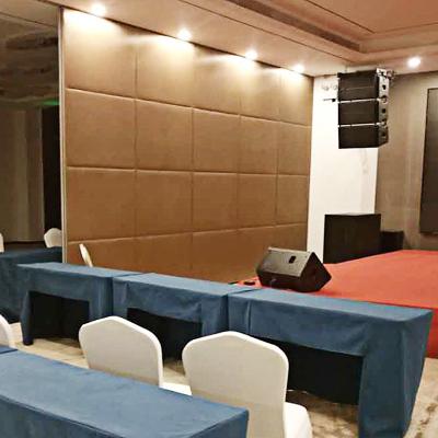 China Manual Rotating Sliding Noise Barrier Movable Partition Walls For School Fire Resistant for sale