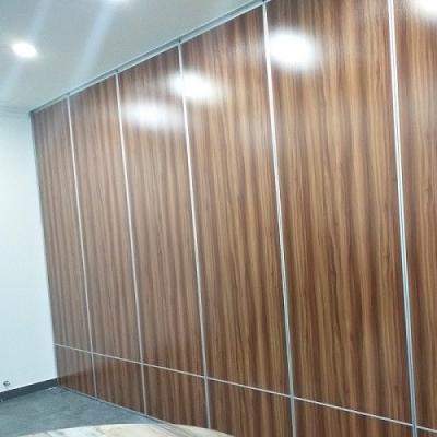 China Sound Proof Flexible Folding Partition Walls Acoustic Room Dividers 42-55db 2000-13000mm for sale