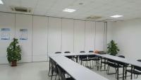 China Acoustic Movable Partition Wall 65mm 85mm 100mm Aluminium Hanging System for Banquet Room for sale