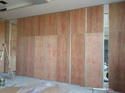 China Soundproof Operable Wall 65mm 100mm Wooden Movable Partition for Banquet Hall for sale