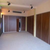 China Acoustic Sliding Partition Wall 65mm Thick No Floor Track STC 50dB for Banquet Hall for sale