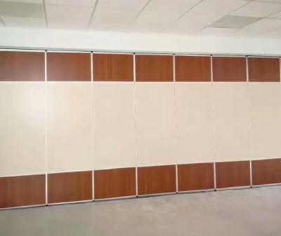 China Top Hung Sliding Acoustic Partition Wall 65mm 28-36dB Soundproof Room Divider for sale