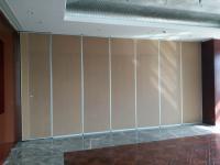 China Melamine Surface Sliding Track Operable Walls Mdf Folding Soundproof Movable Wall Dividers for sale