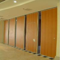 China Soundproof Acoustic Wall Partitions Panel Folding Room Dividers 56db Sound Reduction Top Hung for sale