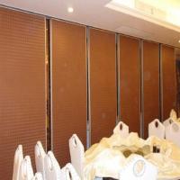 China Banquet Hall Removable Operable Wall Partitions Acoustic Partition Walls 53dB Sound Insulation for sale